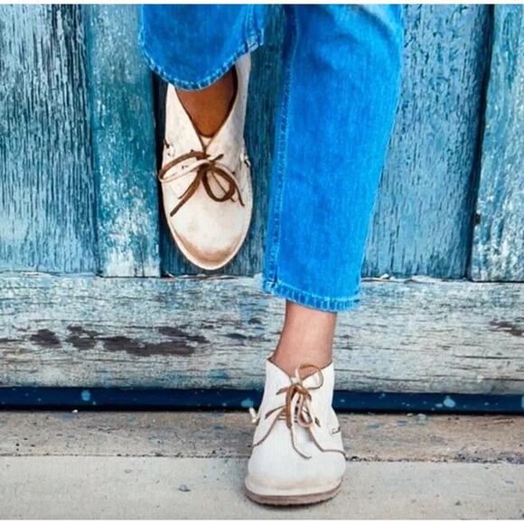 beek | Shoes | Beek Two Birds Bunting Chukka Booties Boots Handmade ...